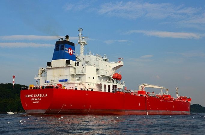 Navios Maritime acuerda venta de cinco buques de su flota - PortalPortuario