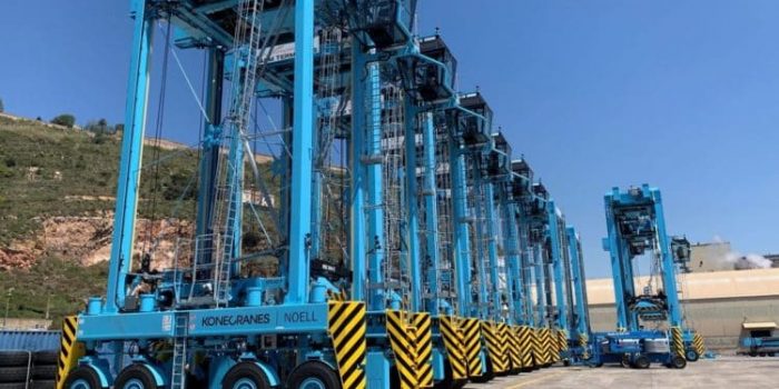 APM Terminals Barcelona anuncia la adquisición de 29 straddle carriers ...