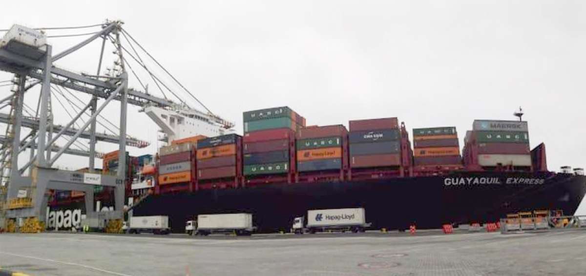 DP World Posorja suma atención de 40 post panamax a tres meses de su ...