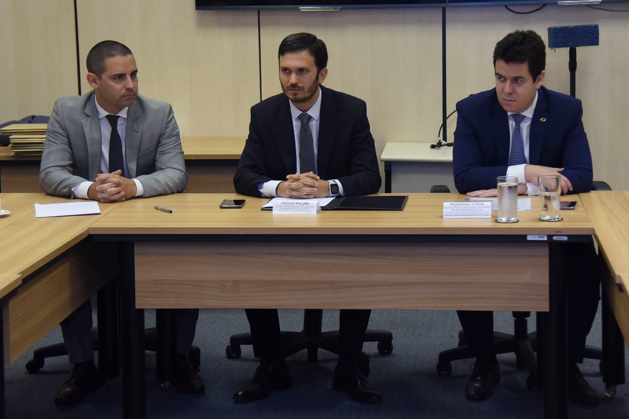 Piloni - PortalPortuario