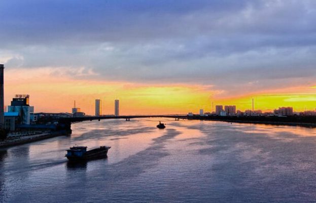 China: Volumen de carga de río Pearl supera los 1.000 millones de ...