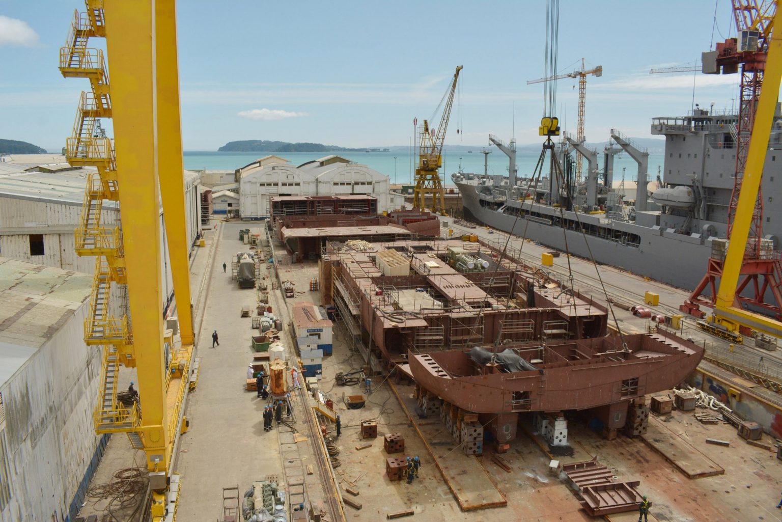 Vista General del Buque en Grada de Construccion - PortalPortuario