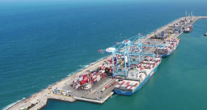 Porto do Pecém amplia estrutura para movimentação de contêineres ...