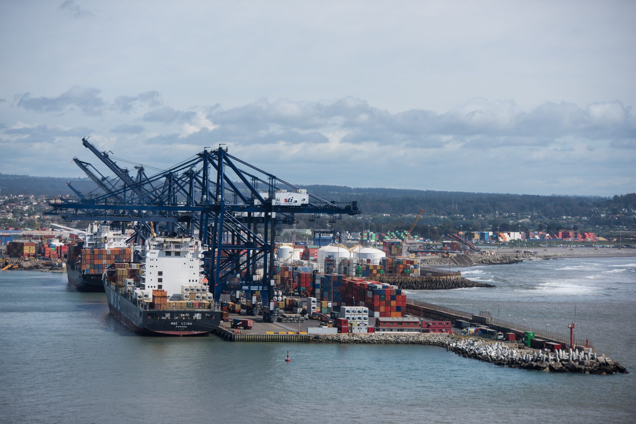 Edición Especial SAAM: Terminales Portuarios de SAAM continúan ...