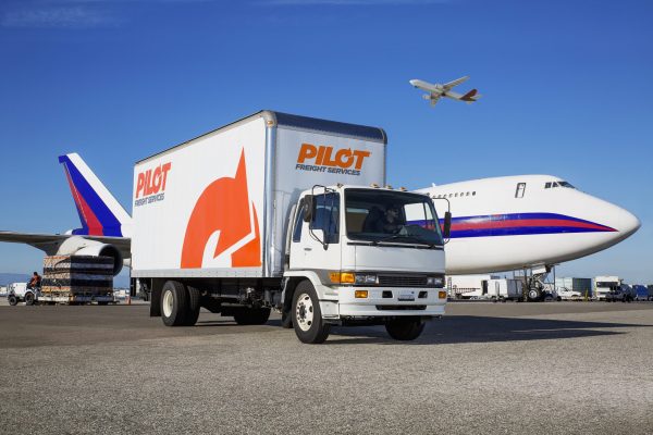 AP Moller - Maersk completa adquisición de Pilot Freight Services - PortalPortuario