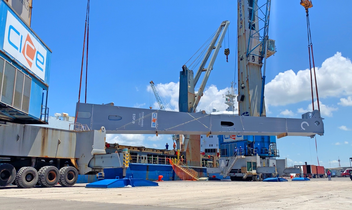 Grupo CICE anuncia llegada de nueva grúa Gottwald a Puerto de Veracruz ...