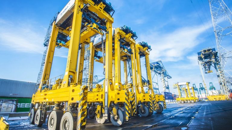 Kalmar vuelve a recibir pedido para proporcionar straddle carriers ...