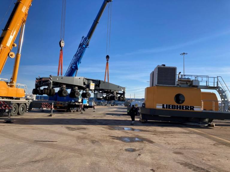 Portugal: Aveiport adquiere nueva grúa Liebherr LHM 280 para mejorar ...