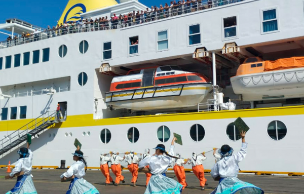Perú: Terminal Portuario de Matarani atiende a su primer crucero de la ...