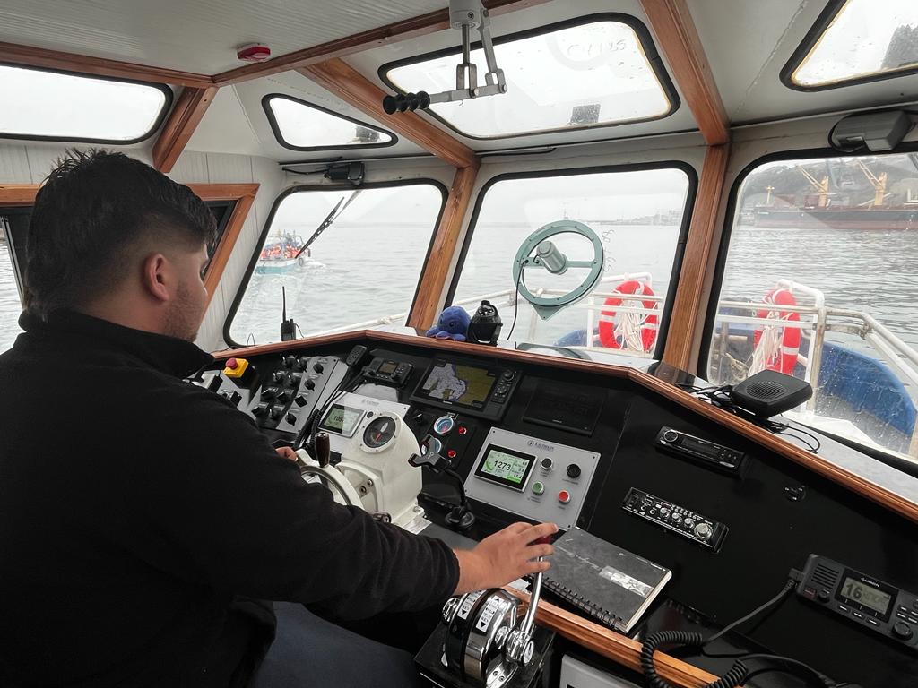 Capacitan a patrones de lanchas de práctico en el Puerto de San Antonio ...
