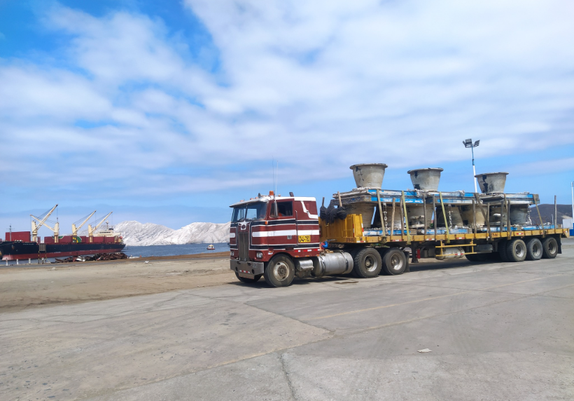 Perú: Arriba al Terminal Portuario de Chimbote donación de defensas de ...