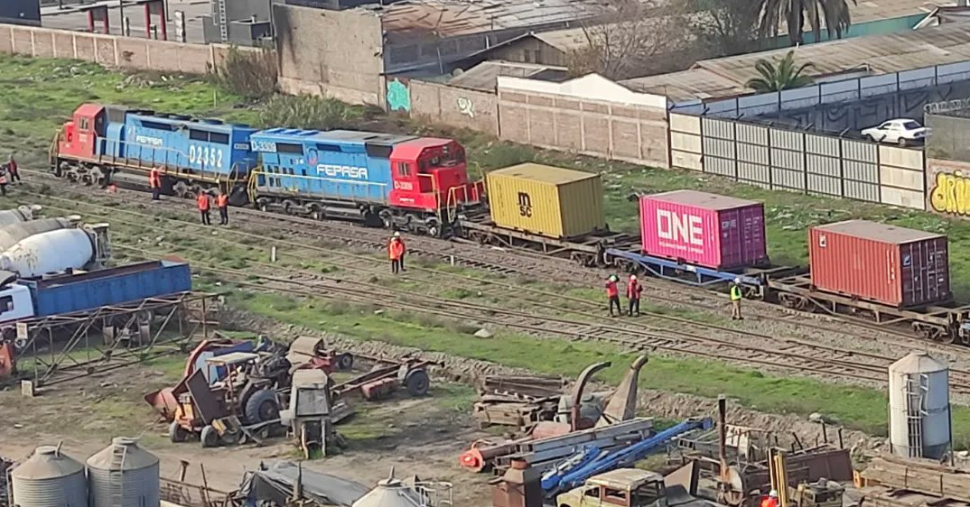Tren de carga descarrila en la comuna de Melipilla - PortalPortuario