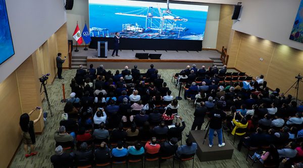 DP World Callao atenderá nave de 396 metros de eslora a comienzos de ...