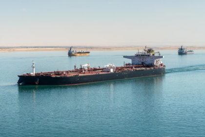 Autoridad del Canal de Suez aumenta tarifas de 5% a 15% en 2024 ...