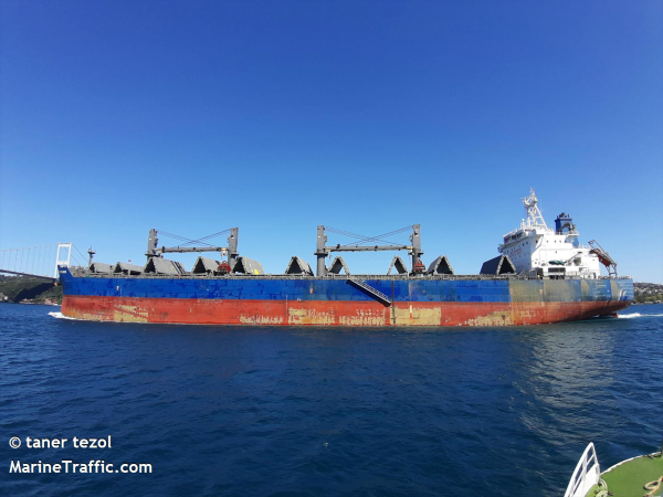 Buques comerciales vuelven a ser atacados en aguas internacionales al ...