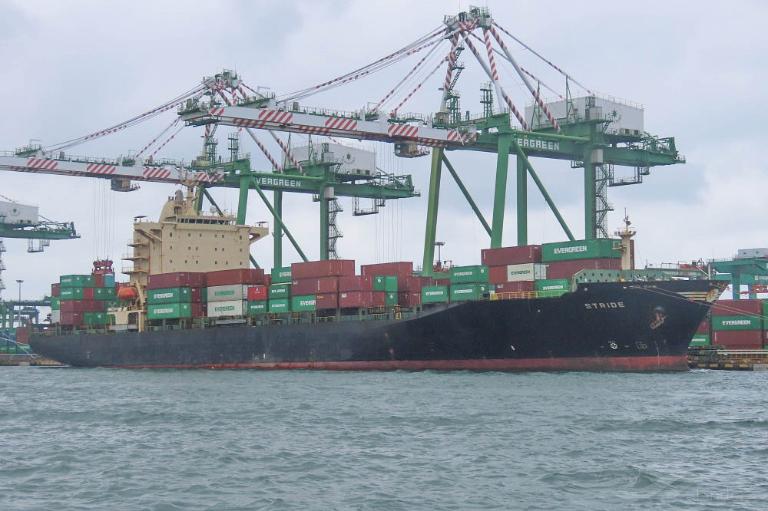 EEUU: Incendio en buque portacontenedores atracado en Puerto de Houston deja dos fallecidos ...