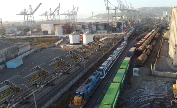 Alstom y EFE Trenes de Chile firman contrato para modernizar ...