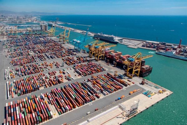 Movimiento de contenedores en el Port de Barcelona crece 24% el primer semestre - PortalPortuario