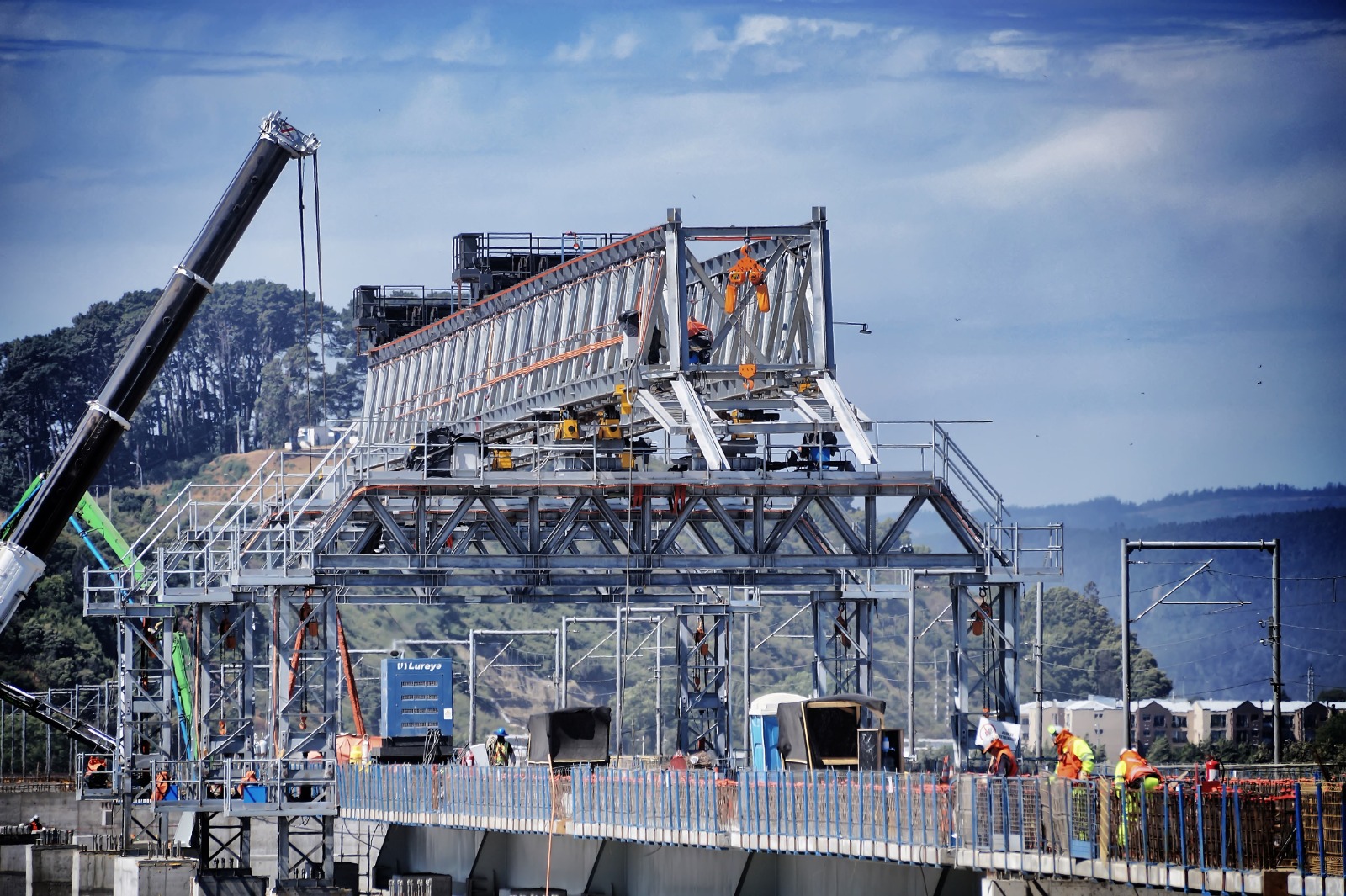 EFE instala último pilote del nuevo Puente Ferroviario Bio Bio y ...