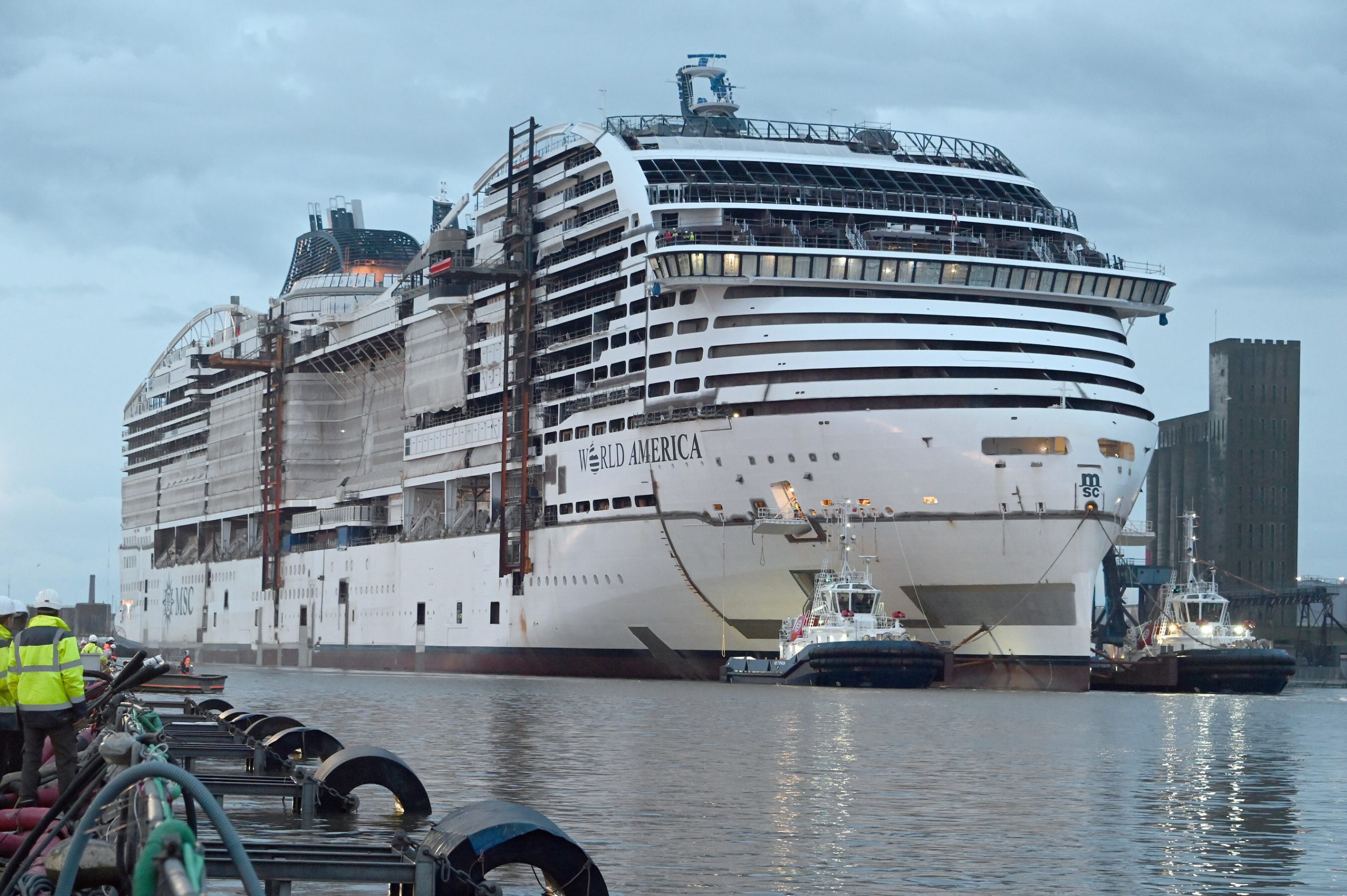 Nuevo crucero de la World Class de MSC sale a flote en Francia por ...