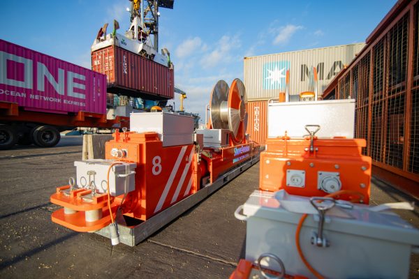 Terminal Puerto Arica moderniza equipos ShoreTension y fortalece ...