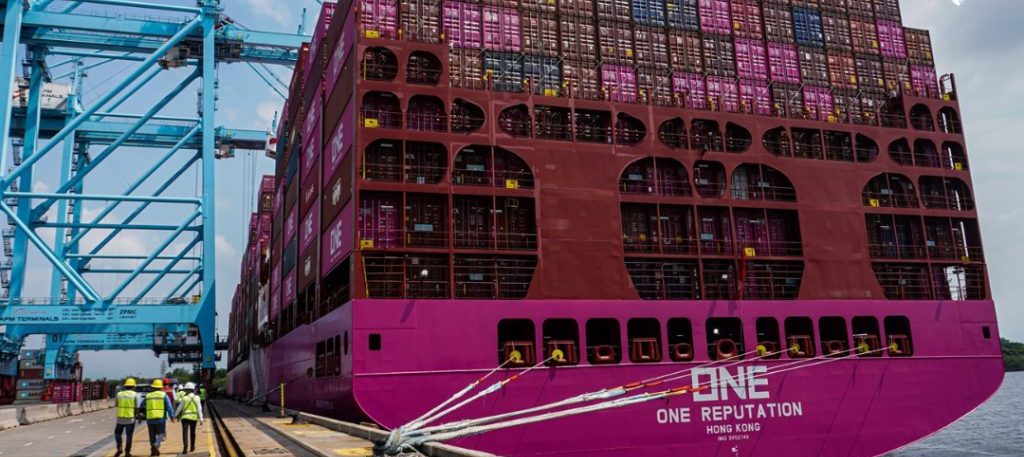 México: Puerto de Lázaro Cárdenas recibe por primera vez al buque ONE ...