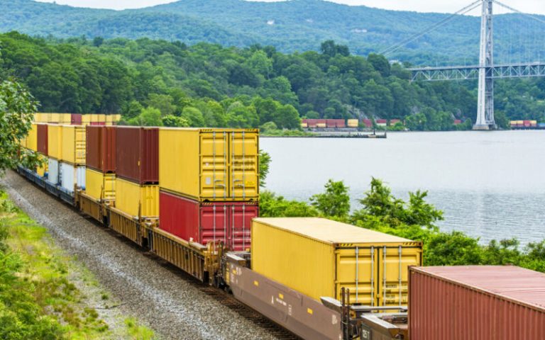 Reino Unido: DP World impulsa transporte ferroviario de carga para reducir kilometraje por ...