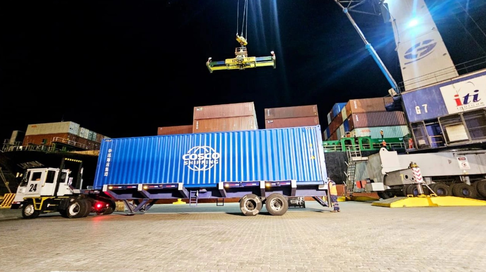 Iquique Terminal Internacional atiende primer buque del servicio ...