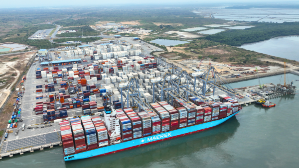 Ecuador: DP World Posorja cumple seis años de operación con más de 3 ...